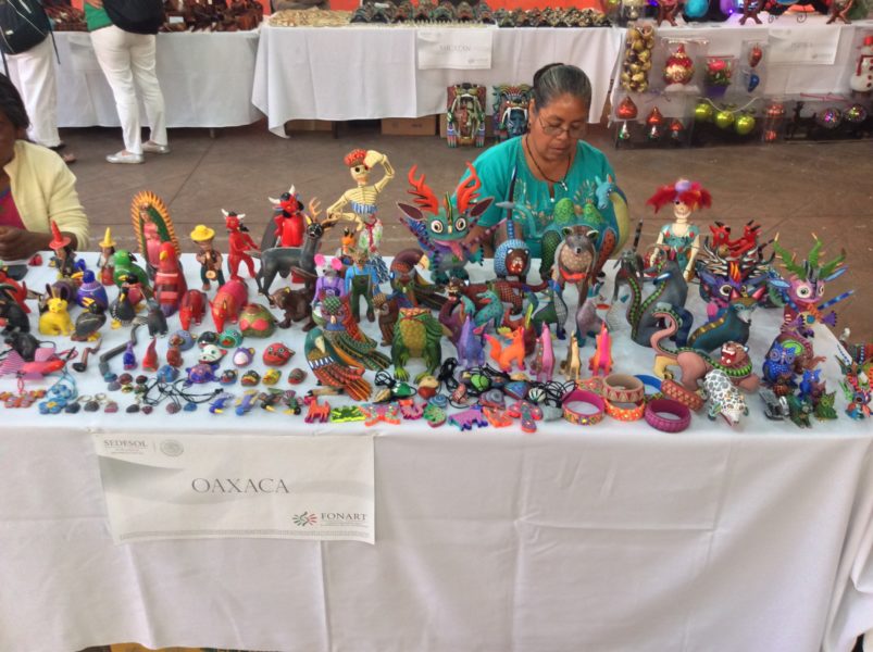 Todos toman, todos ponen – Mexicanísimo